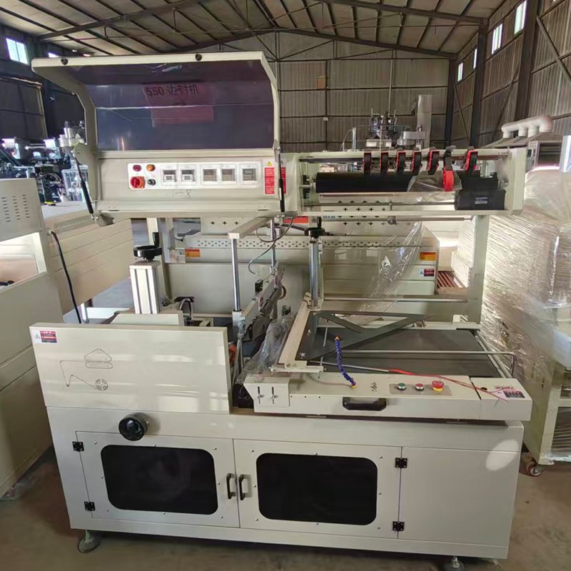 Fully automatic side sealing machine