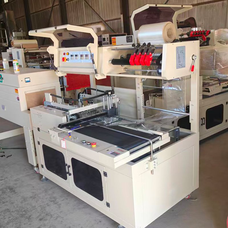 Fully automatic side sealing machine